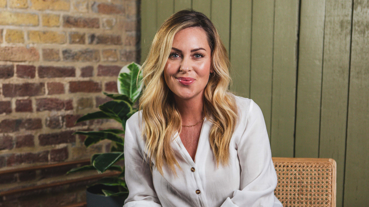 Cocktail Carmen | Cocktail & Spirits Expert Carmen O'Neal